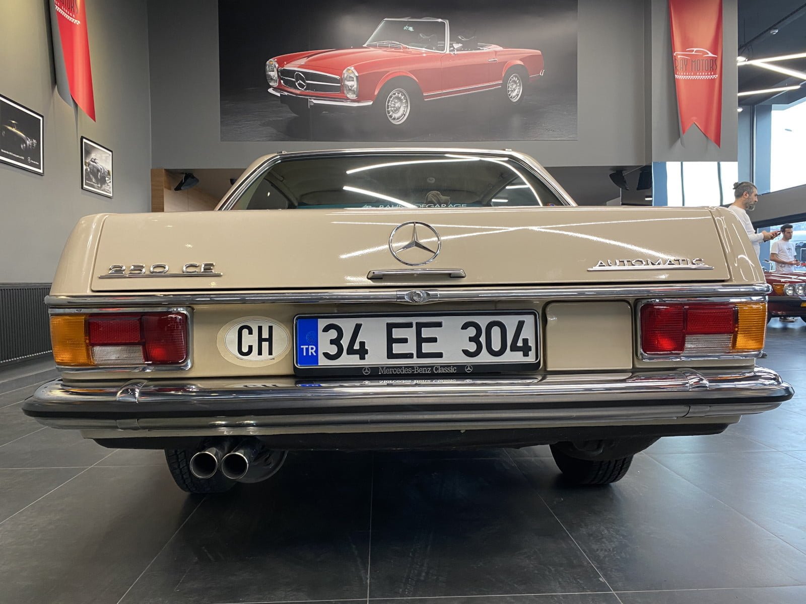 Mercedes Benz W114 250CE(1969) - Ray Motors