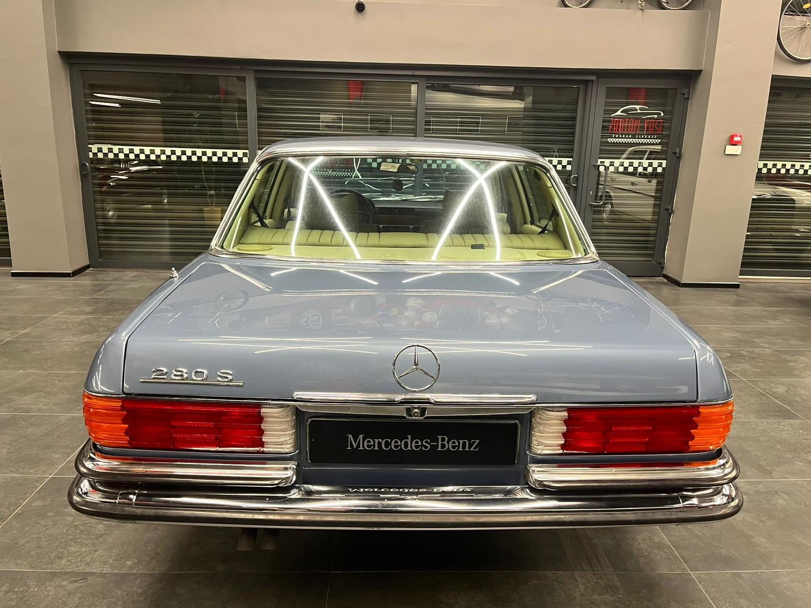 Mercedes-Benz W116 280S (1978) - Ray Motors